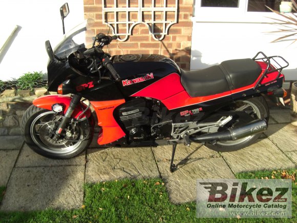 Kawasaki GPZ 750 R gallery